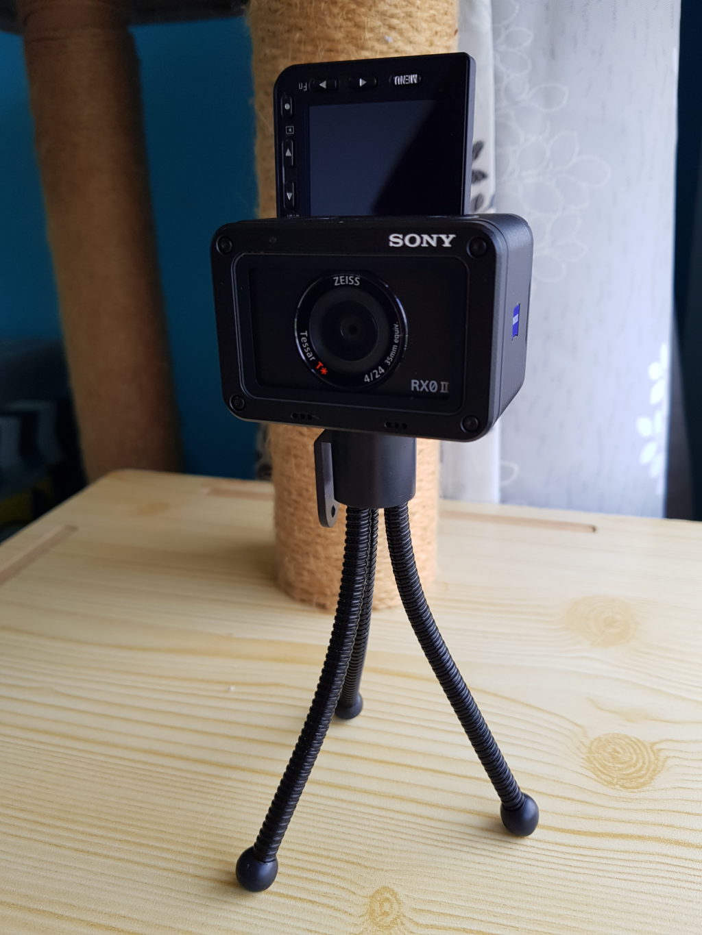 Sony Cyber-shot RX0 II Digital Camera - Review - Einfoldtech