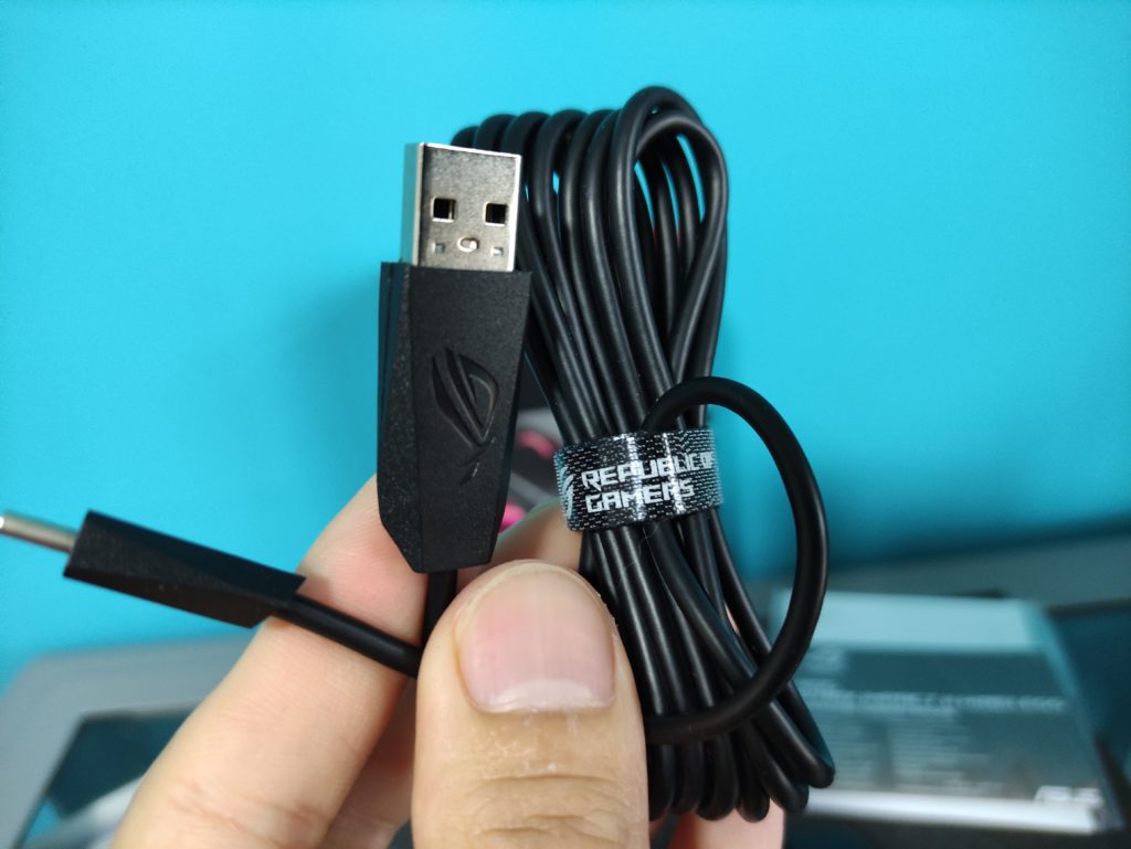 ROG Strix Impact II Wireless gaming mouse Review - Einfoldtech