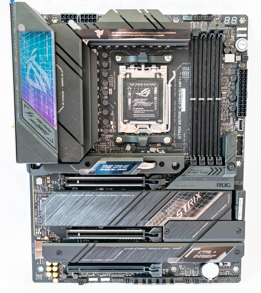 ASUS ROG STRIX X670E-E GAMING WIFI - Review - Einfoldtech