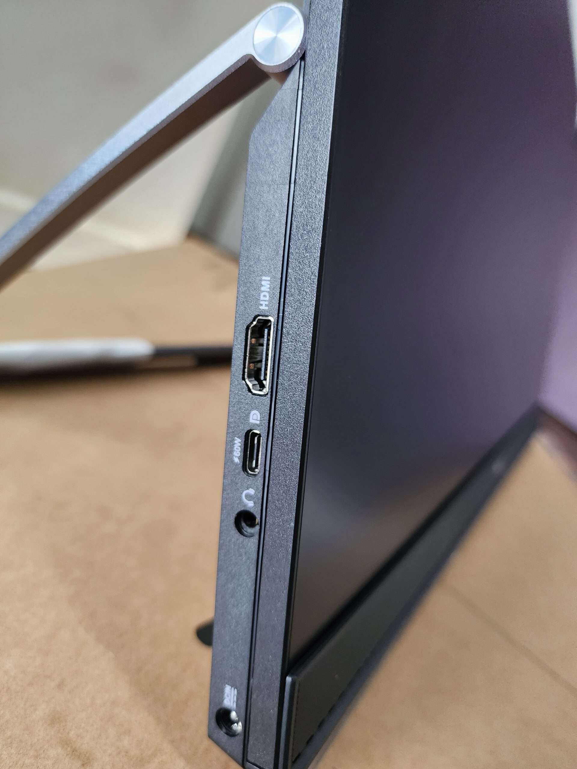 ASUS ZenScreen MB249C Portable Monitor – 24-inch Review - Einfoldtech