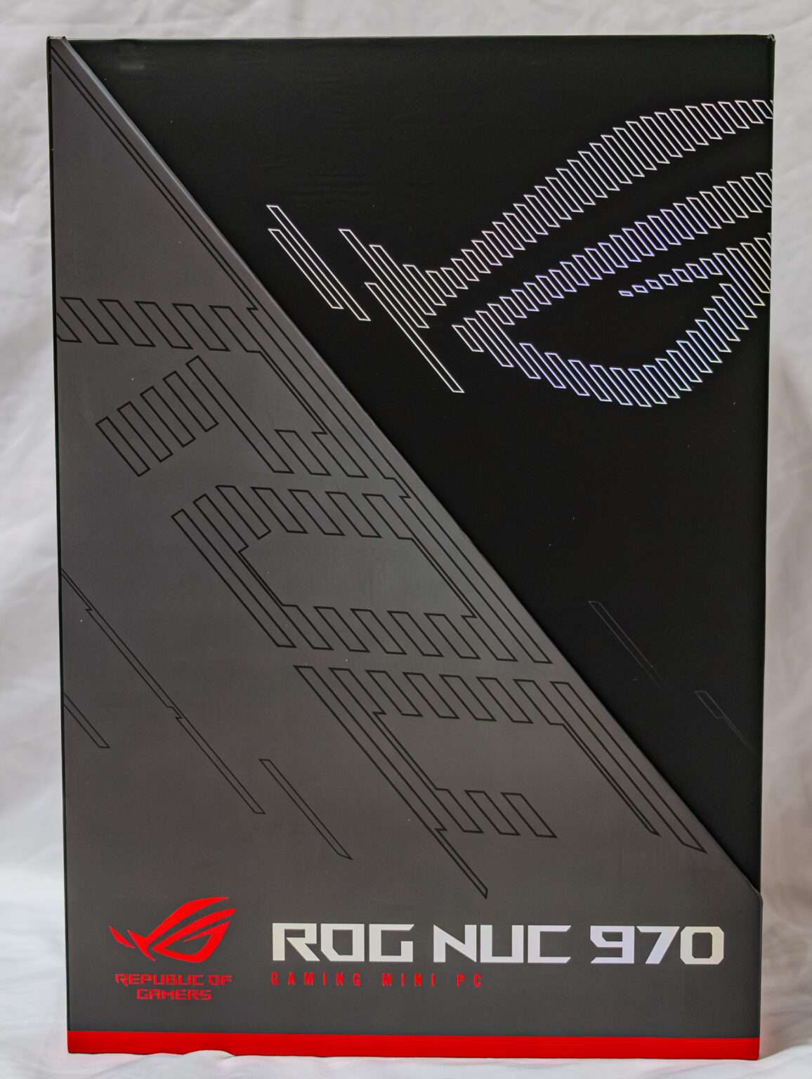 ASUS ROG NUC 970 - Einfoldtech