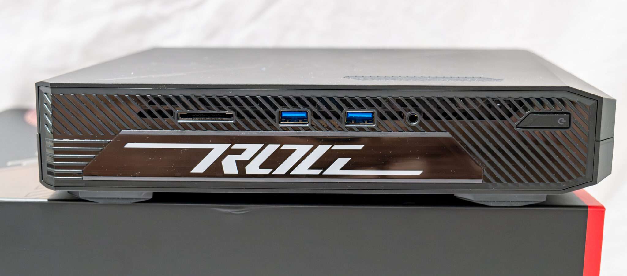 ASUS ROG NUC 970 - Einfoldtech