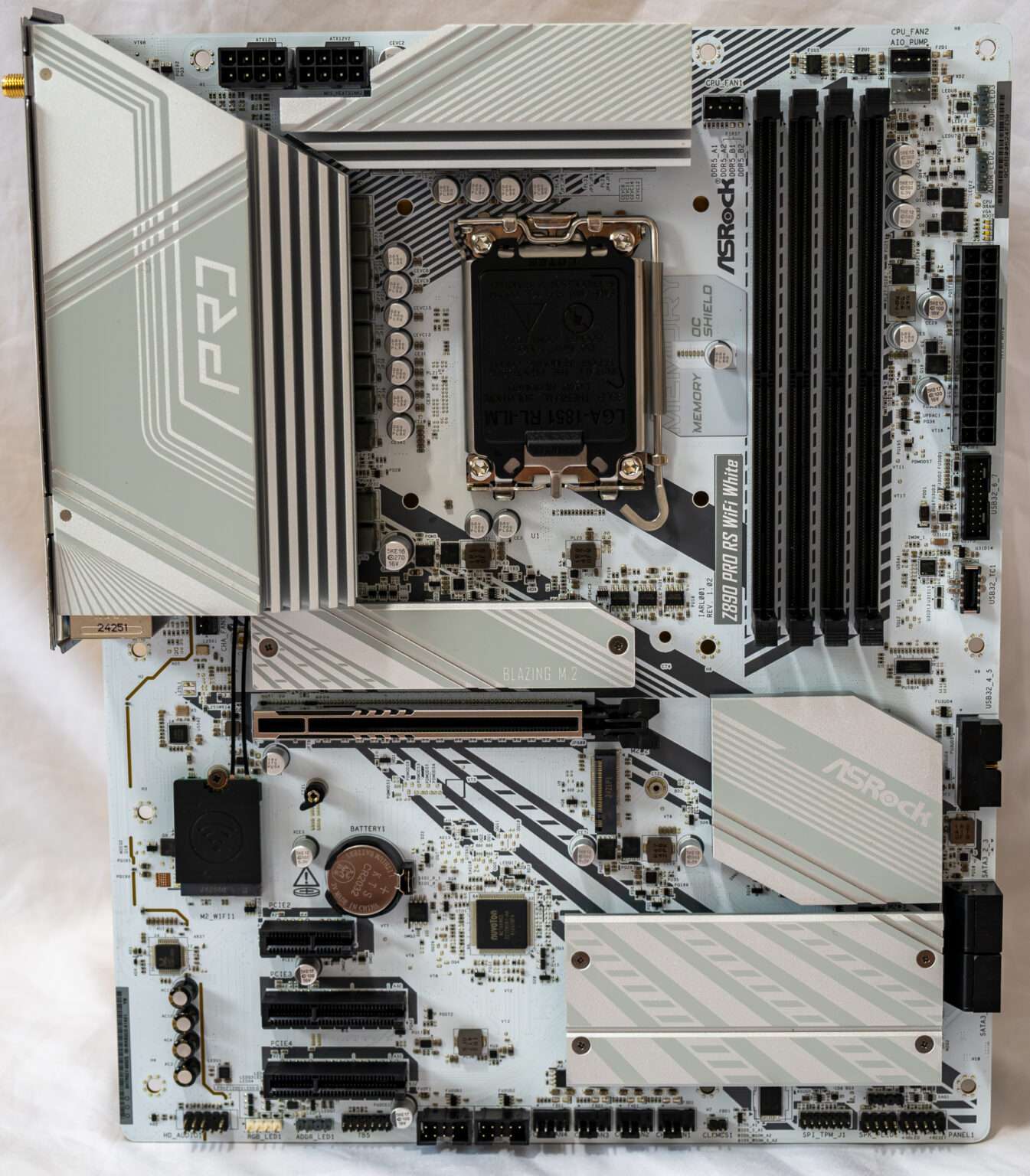 ASRock Z890 Pro RS WiFi White - Review - Einfoldtech