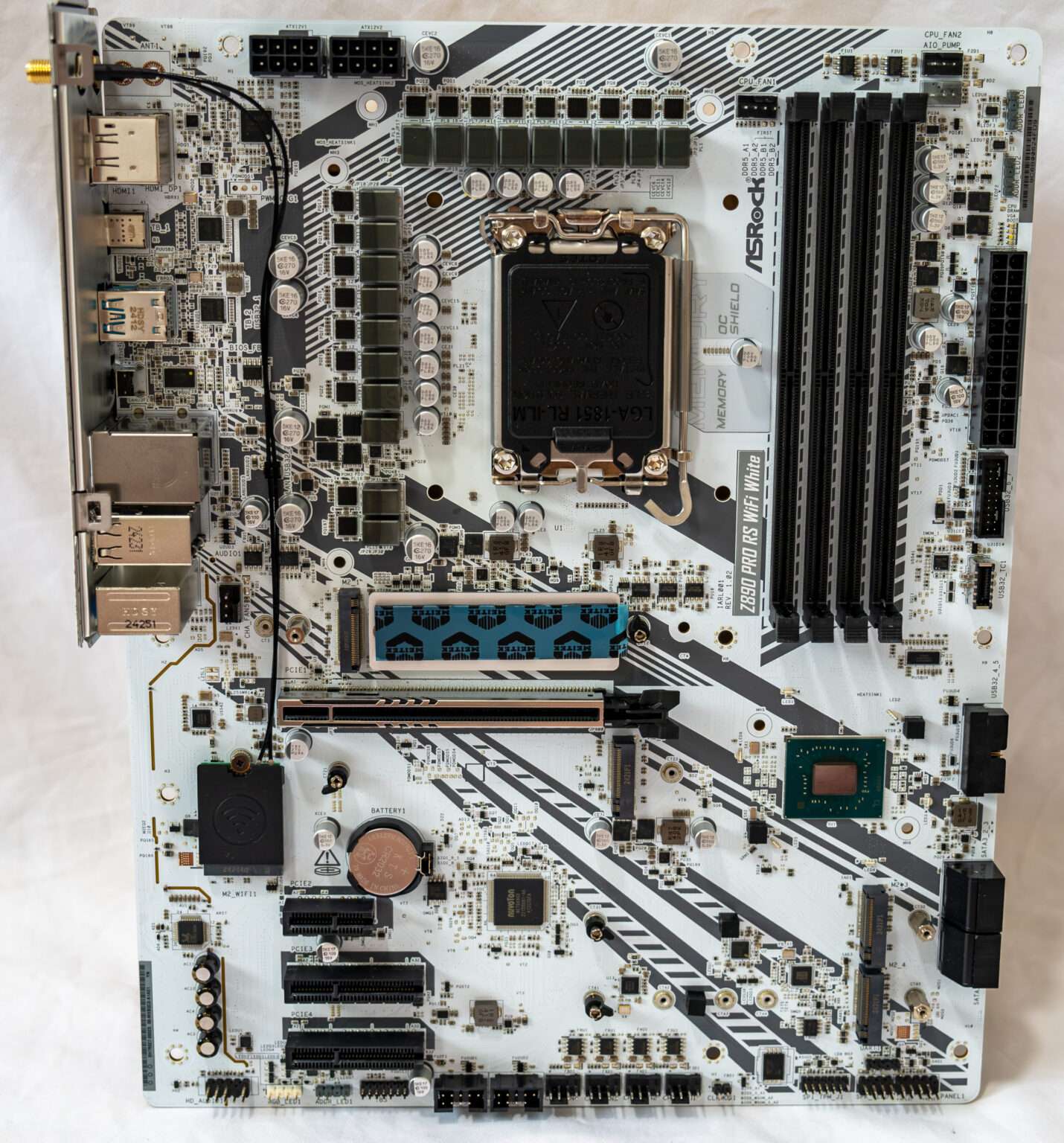 ASRock Z890 Pro RS WiFi White - Review - Einfoldtech